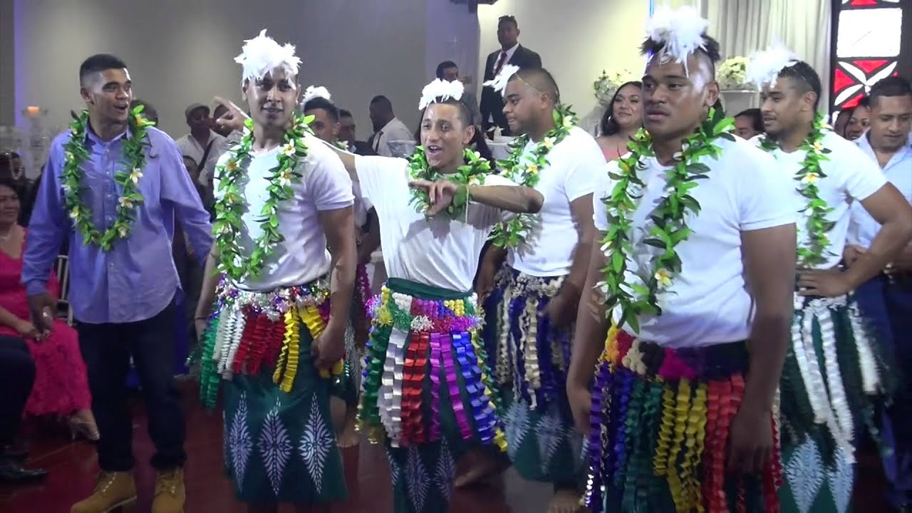 Fairfield Boyz Mako Dance Medley - YouTube