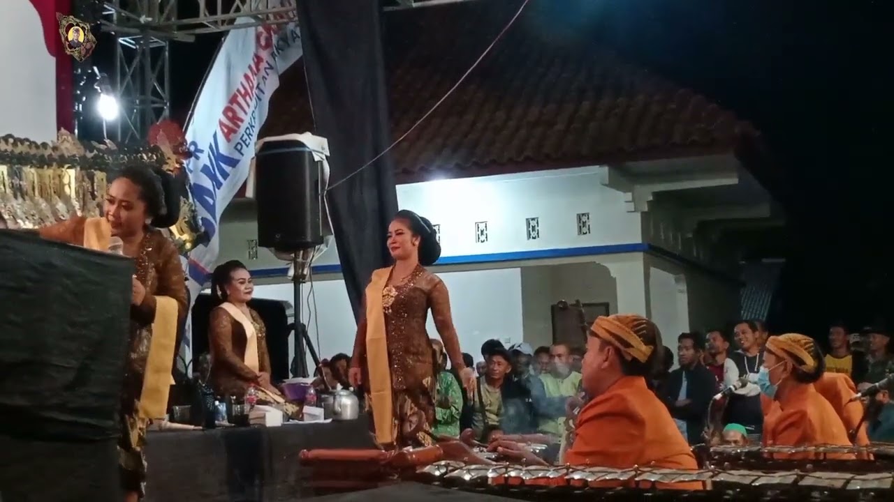 Sinden fahmi | Podang kuning di bawani sinom sengkok grandel | Sedekah ...