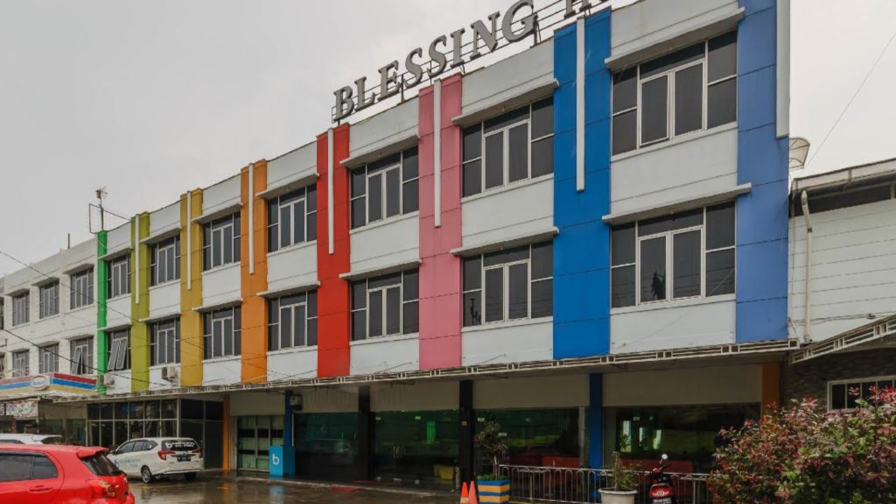 #Review Plus Blessing Hotel Palembang - YouTube