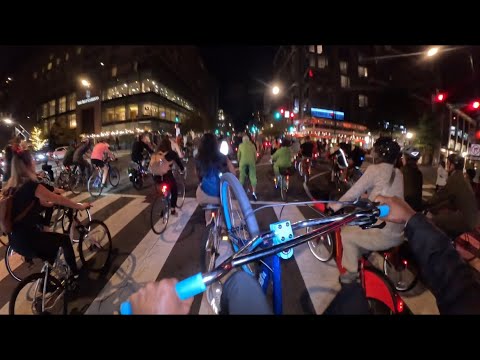 Cutting up at DC Bike Party *risky* - YouTube