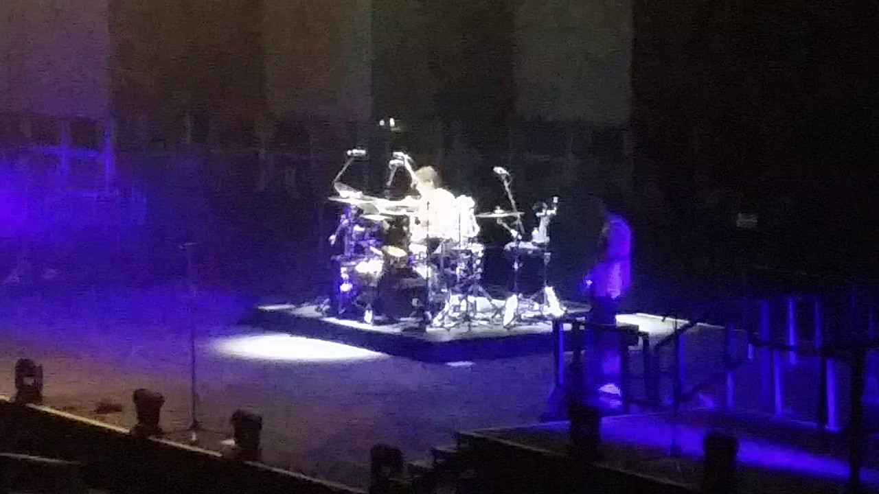 Avenged Sevenfold - Brooks Wackerman Drum Solo live at 3Arena, Dublin ...