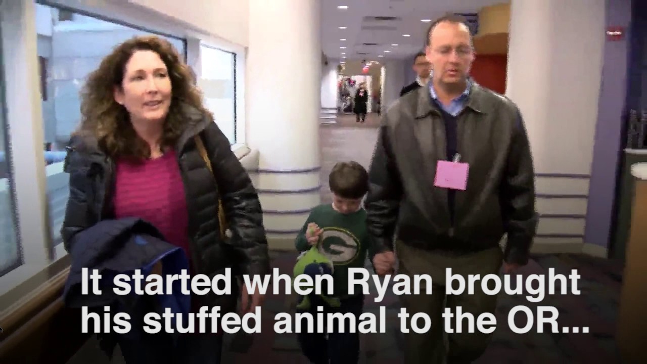 Stuffed Animals Go Through Surgery With Owners - YouTube