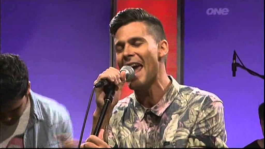 DANE RUMBLE AND JUPITER PROJECT - perform NOT ALONE live on Good ...