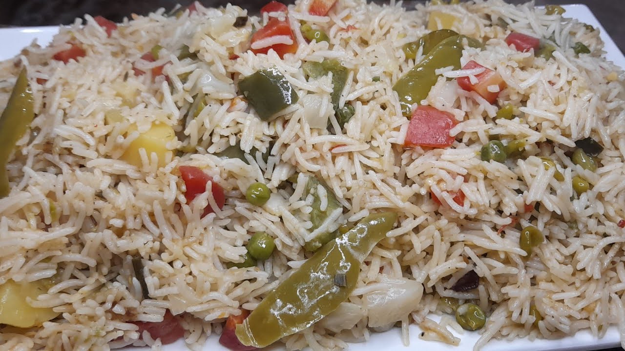 Simple n Delicious Vegetable Pulao Recipe by Nuzhat's 😍 - YouTube
