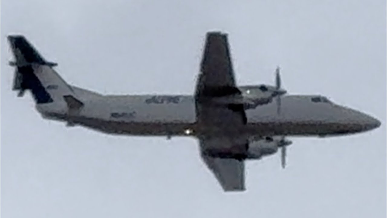 Alpine Air Express Beech 1900C Takeoff From Idaho Falls [N64UC] - YouTube