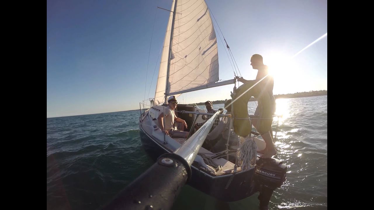 Irwin 27 BETWEEN THE SHEETS sailing video by Collin Palmer - YouTube