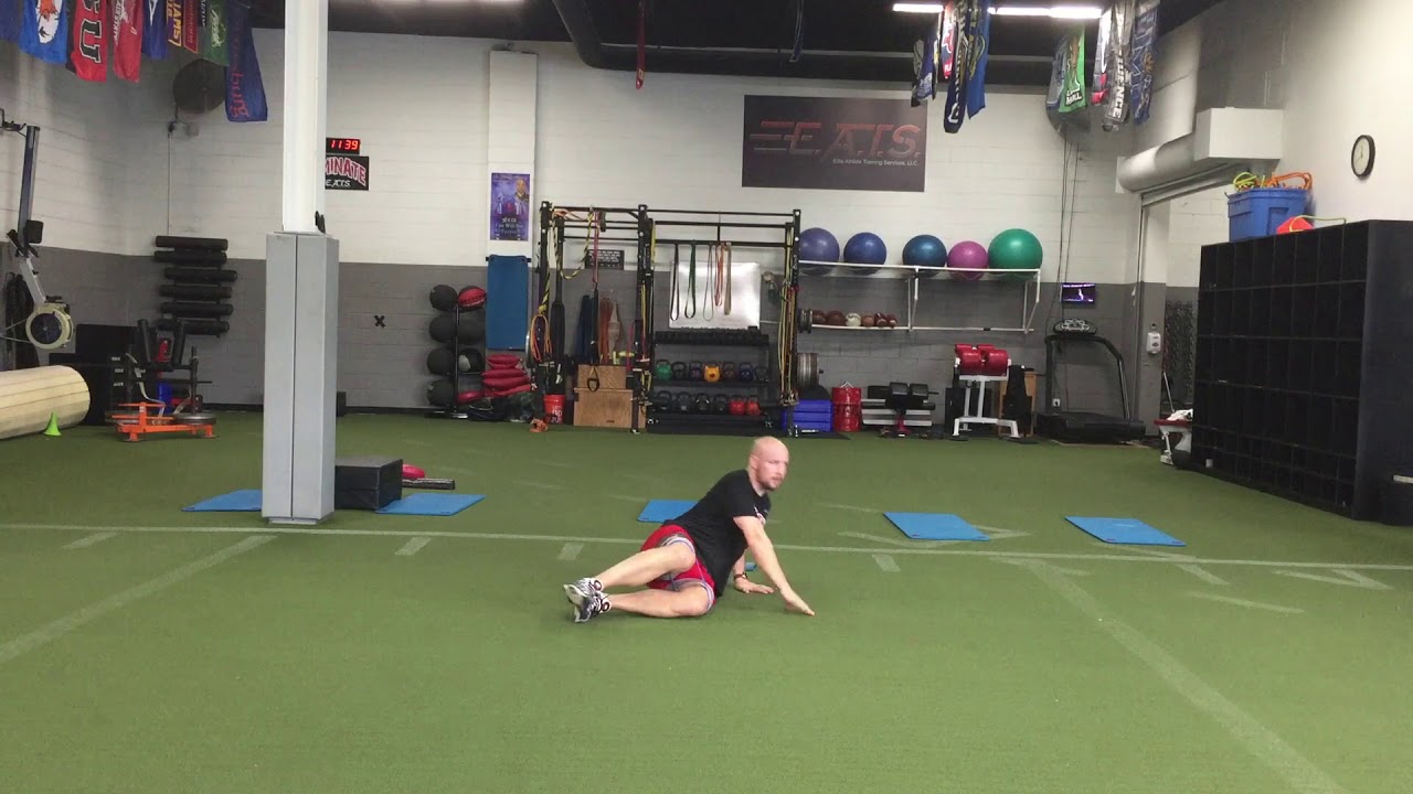 Movement Prep: Mini Band Clam Shells - YouTube