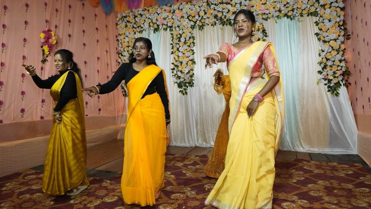 haldi dance special...💛 / wedding vibes/ wedding day - YouTube