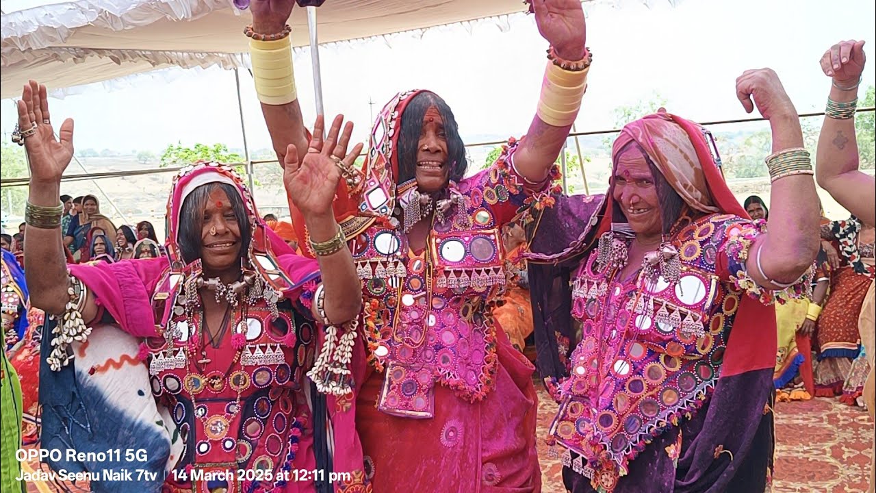 Banjara Holi Mass Song Ladies Amazing Super Dance Prabhu Chavan Bonthi ...