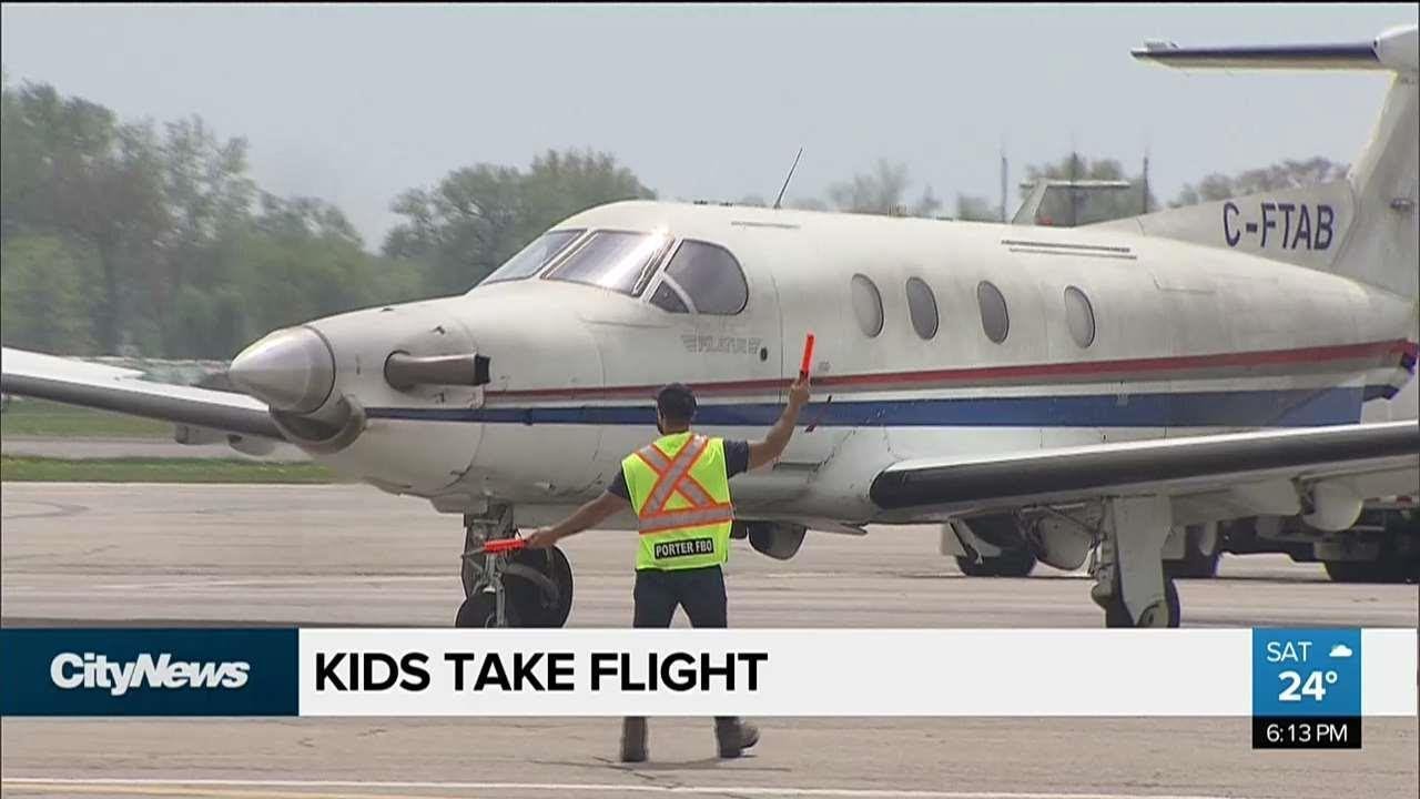 Kids become pilots for a day - YouTube