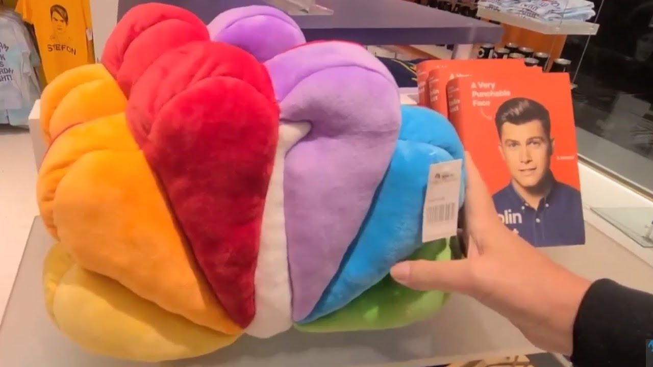 Take a tour of the NBC Studio Store in Rockefeller Center NYC - YouTube