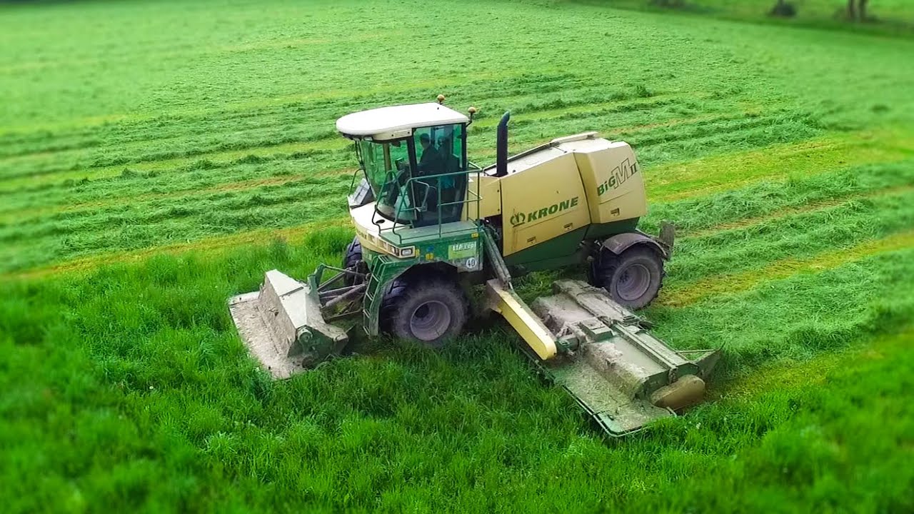 KRONE BIG M II FAUCHEUSE CONDITIONNEUSE - YouTube