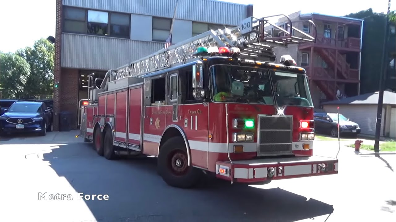 *PA USAGE* Chicago Fire Dept Truck 11 (Spare) Responding - YouTube
