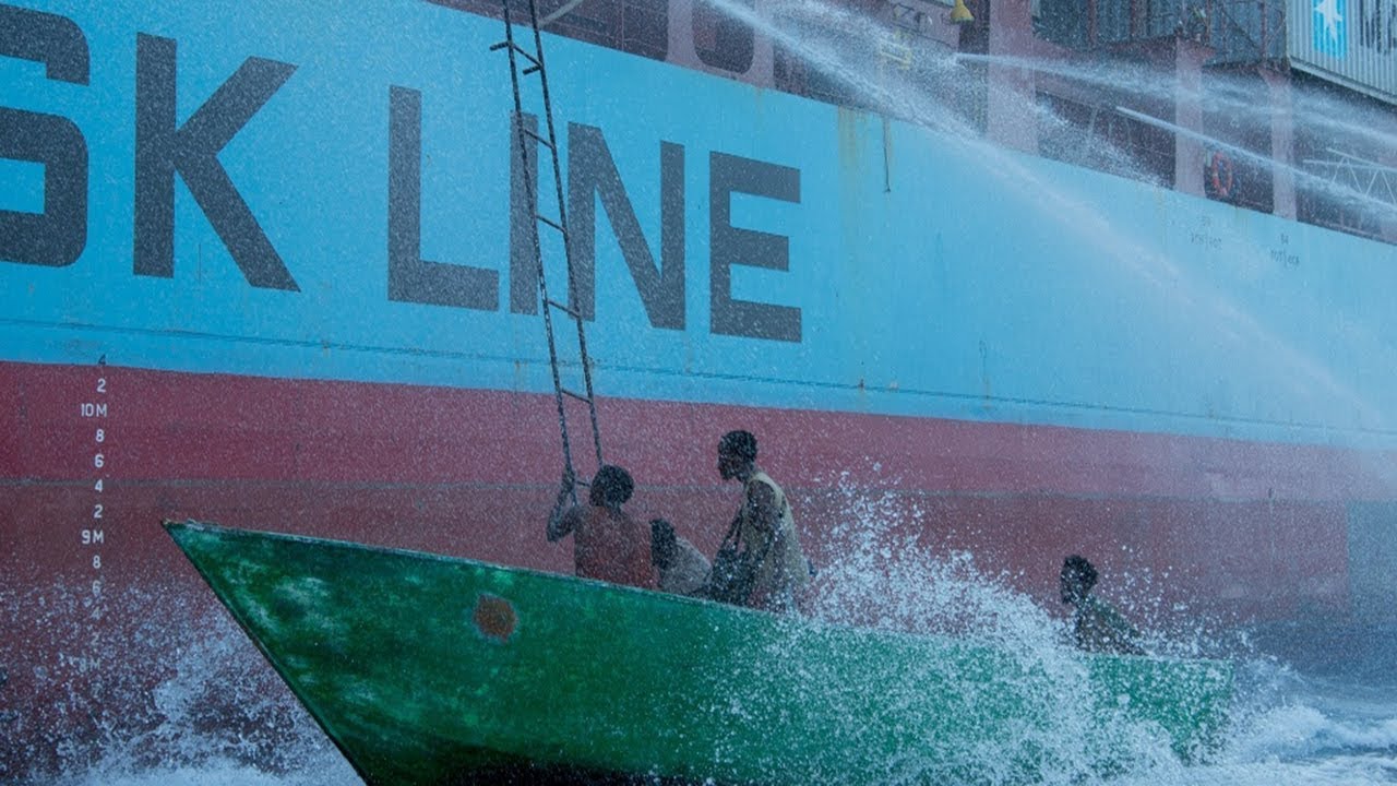 5 Largest Ships Ever Hijacked - YouTube