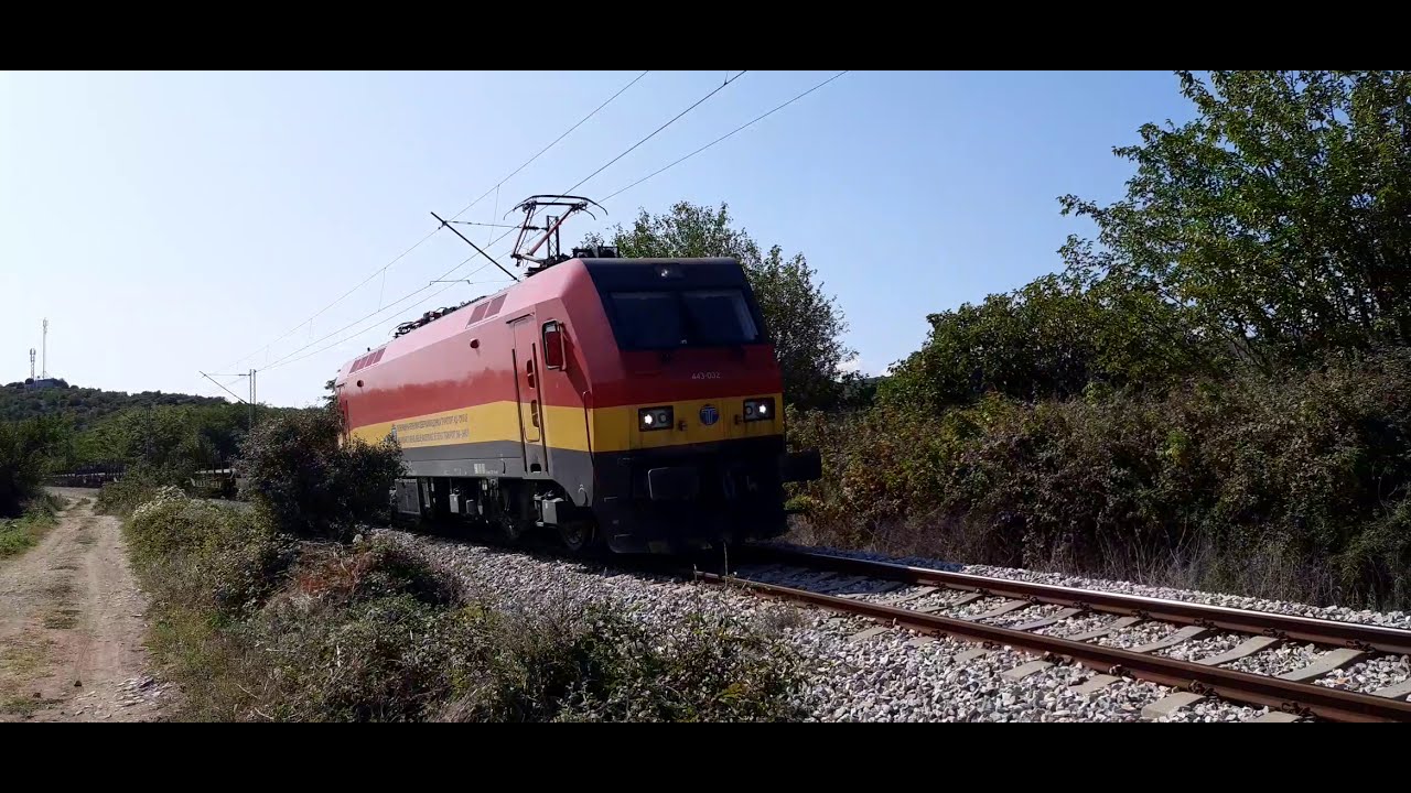 Fast freight train in Macedonia #2 - YouTube