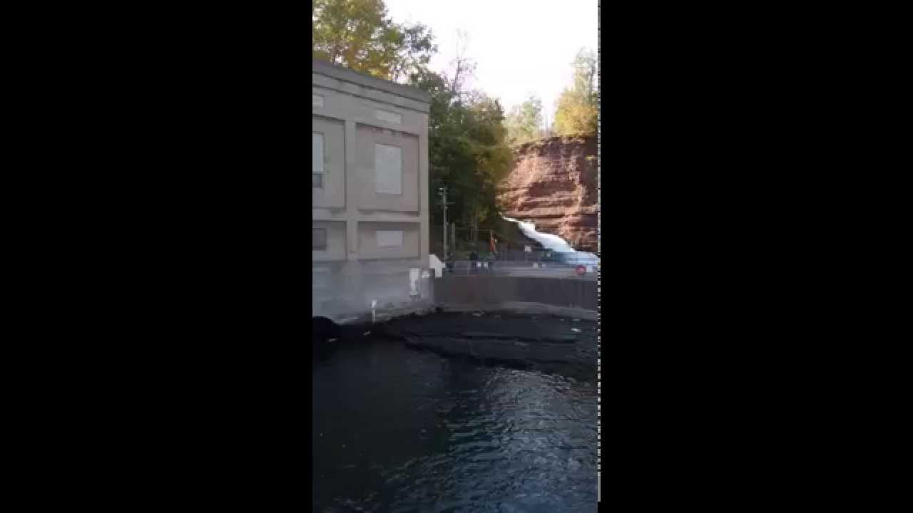 Low water at the Waterport Dam, Waterport NY - YouTube