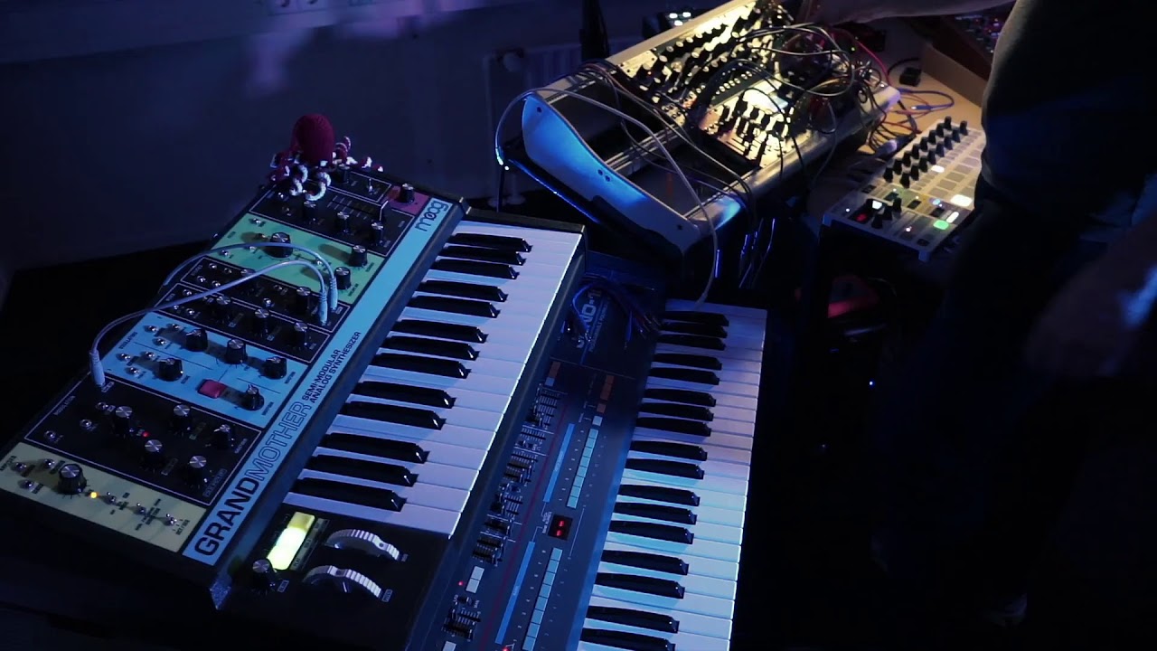 Live Saturday Night Synth Jam - YouTube