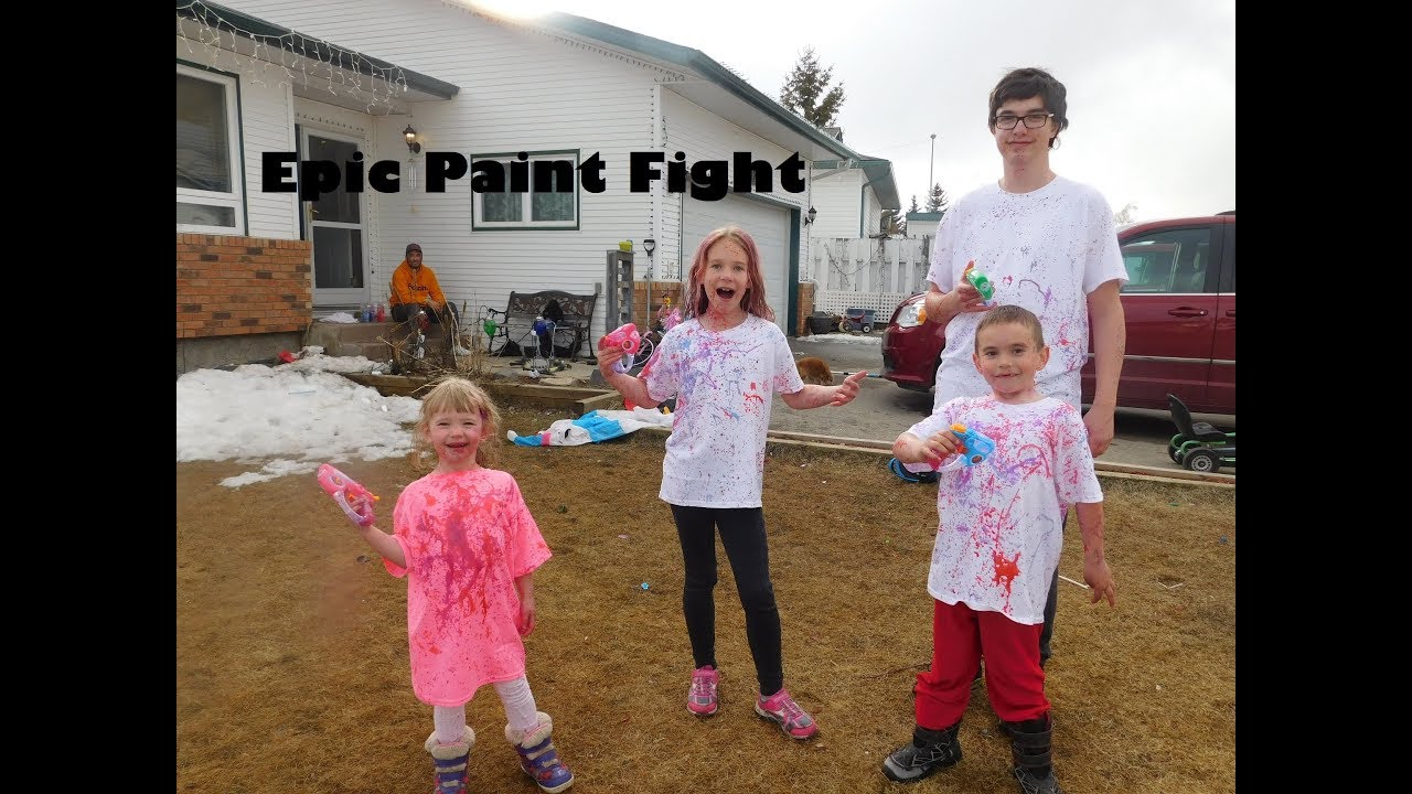 EPIC PAINT GUN FIGHT - YouTube