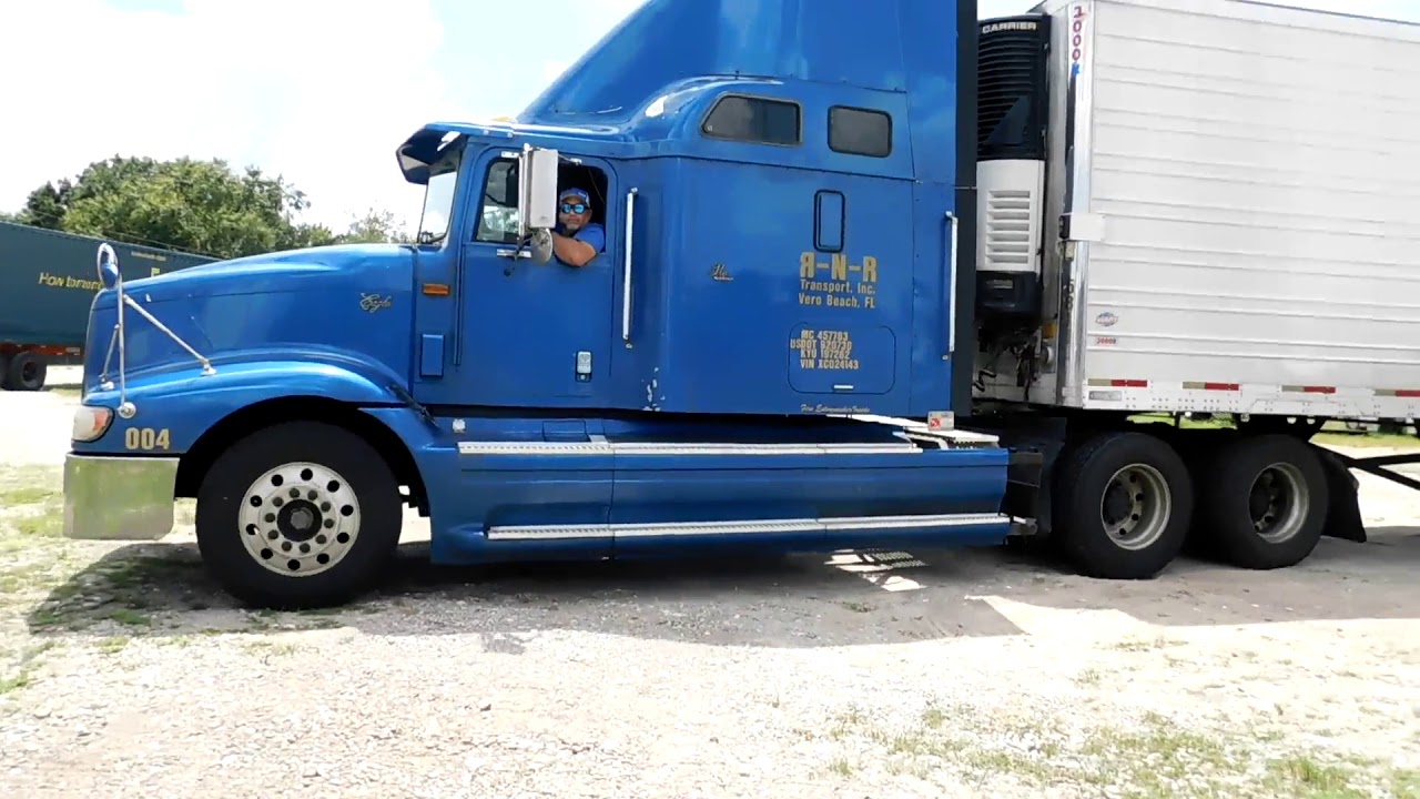 1999 International Eagle Sleeper Pro 2017 International Prostar+122
