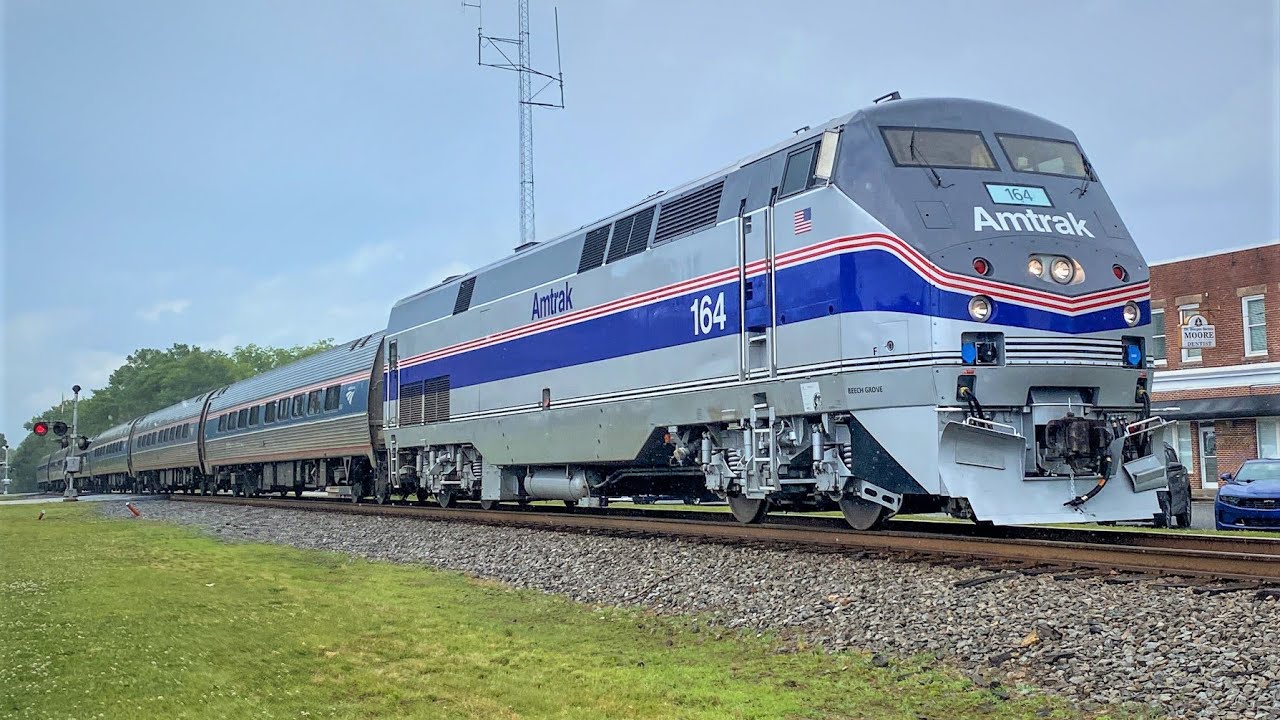 New Phase IV Amtrak Heritage Unit 164 Leads The Palmetto - YouTube