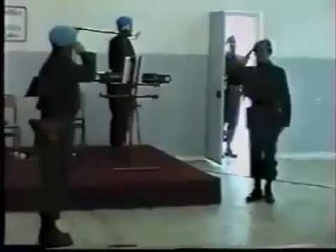 Hallari dag komando tugayinda askere moral boyle verilir 90 li yillar