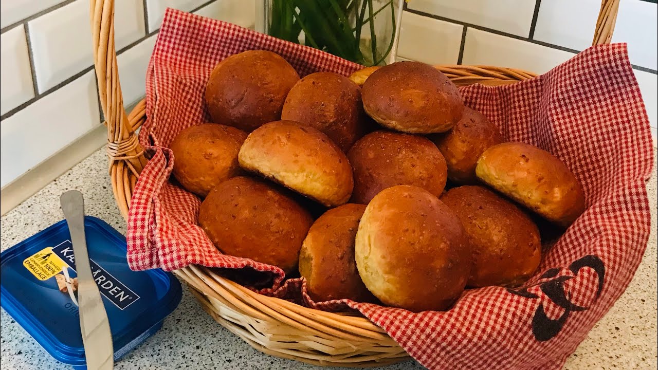 Danish Carrot Buns (Gulerodsboller) - YouTube