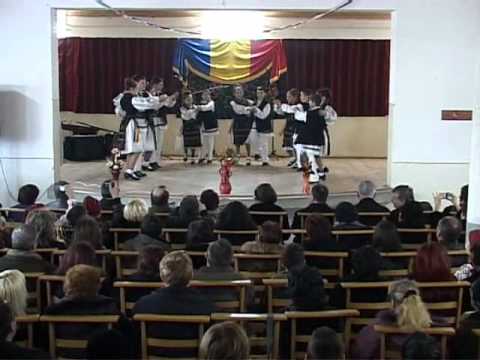Ansamblul Hora-Dans de Moldova(Gr. Mijlocie) - YouTube