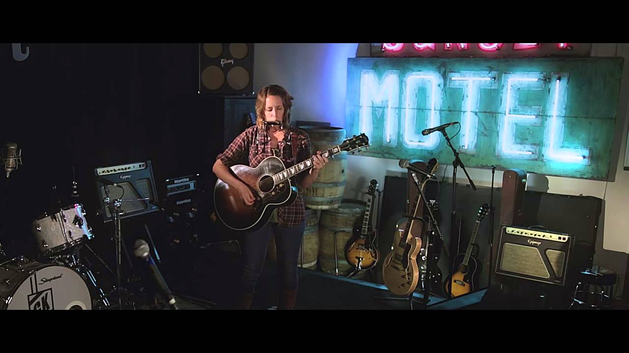 Jamie Lin Wilson - Night TIme Blues - YouTube