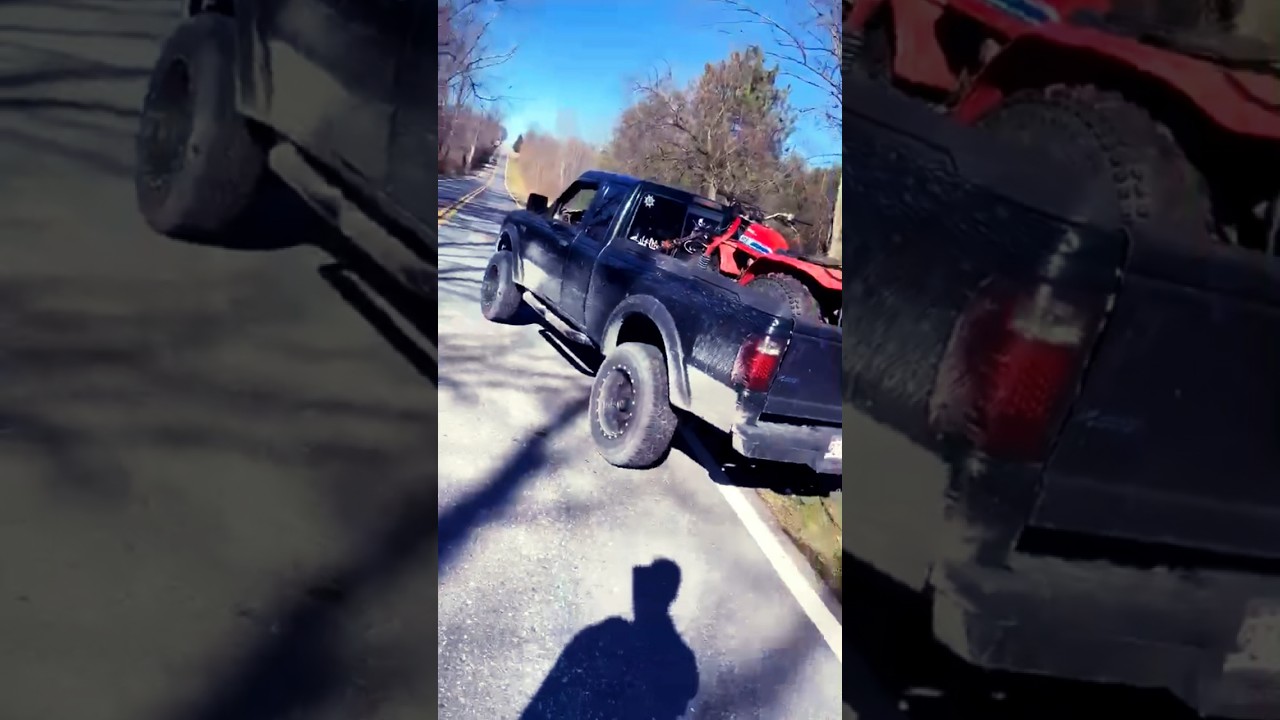 Ford Ranger pulls out Silverado - YouTube