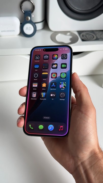 The New iPhone Siri Animation is.....🤯 #ios18 - YouTube