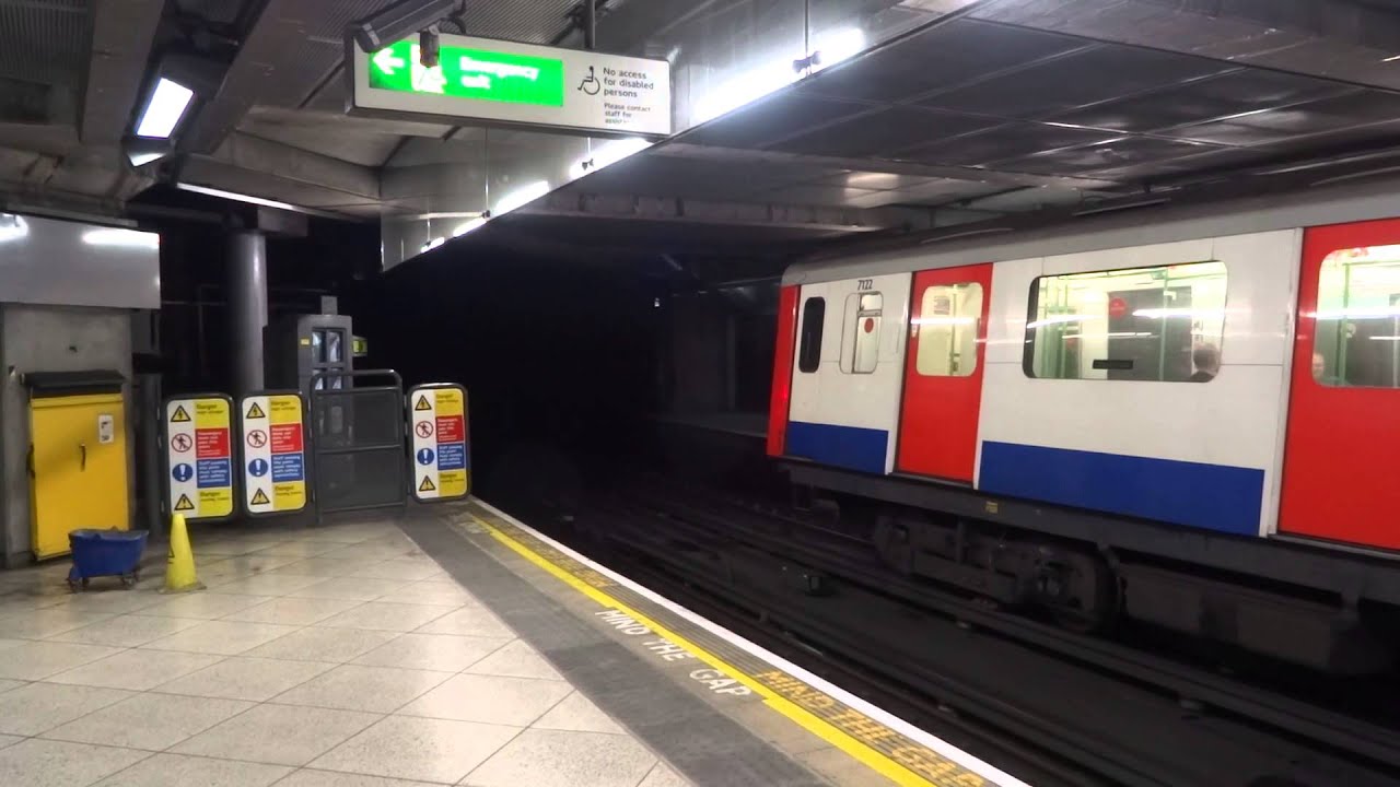 Classic District Line: D78 Stock train arriving & departing Westminster ...