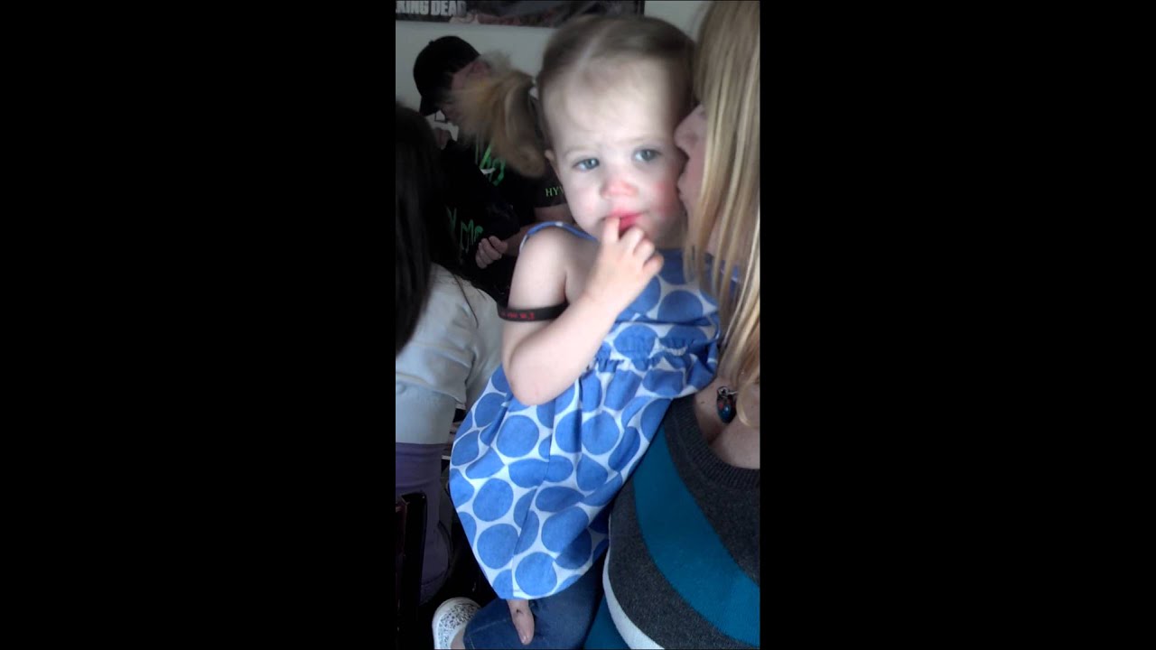 I got to meet the twins. Judith from twd - YouTube