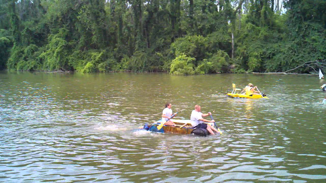 Beginning of the redneck boat race on 7/14/12 - YouTube