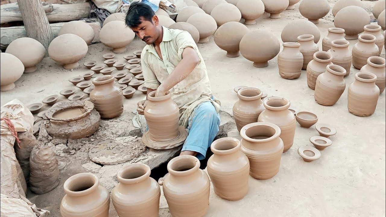 Mud pot making with clay ||complete process mud pot making in Punjab ...