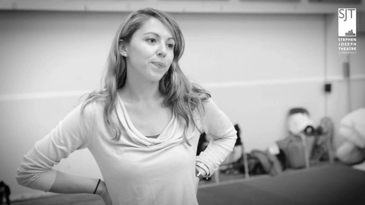 The World Goes Round: Phoebe Fildes sings 'Coloured Lights' - YouTube