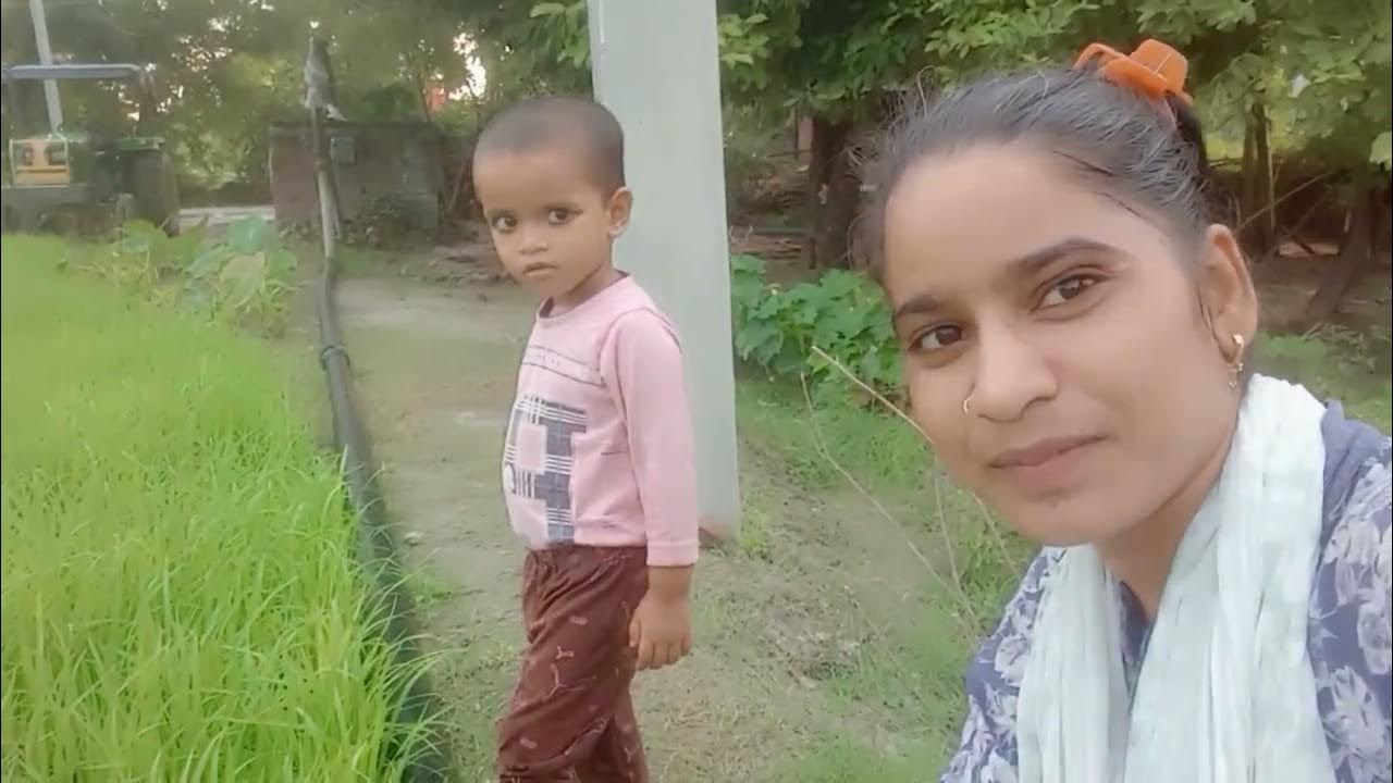 mai apne khet me dhan ki paod dekhne aai thi Baha pe babu dekho ky karne laga - YouTube