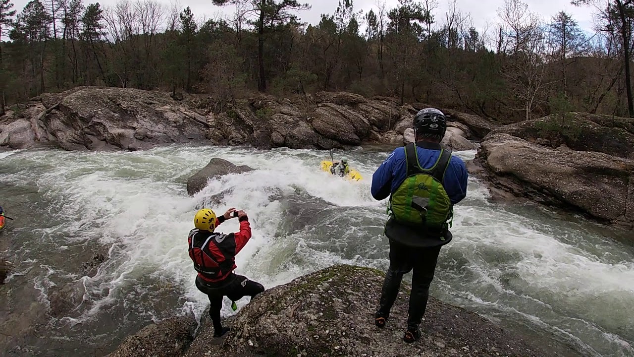 Ganière (07 - 30) en kayak - Rapide du Martinet - Mathieu, Eric, Tom ...