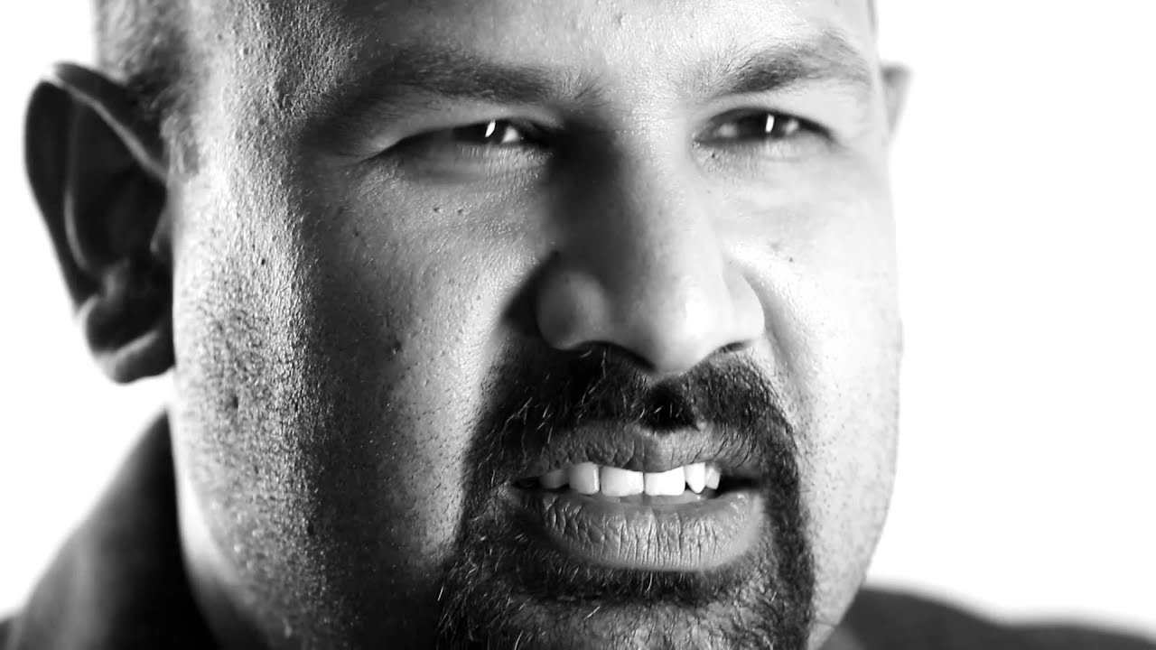 ISB Alumnus Karthik Rajendran talks about his ISB experience - YouTube