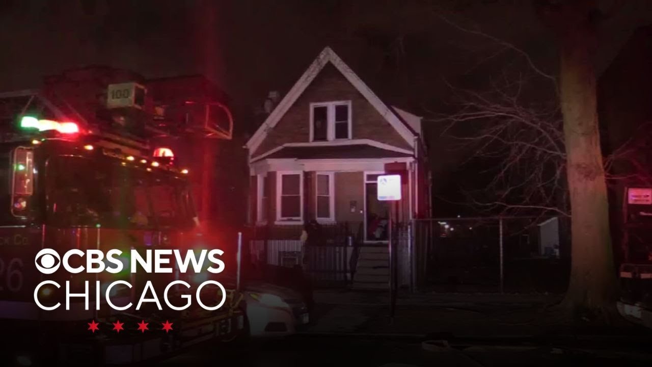 Man jumps from window to escape Humboldt Park fire - YouTube