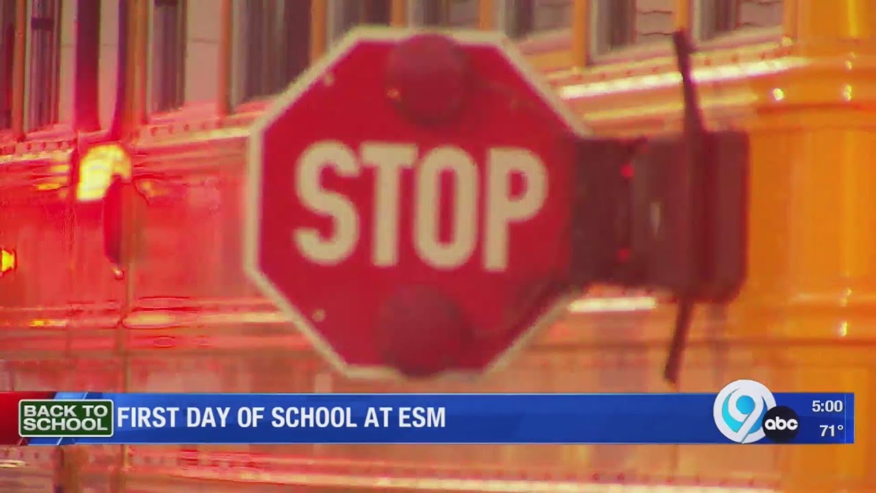First day of school at ESM - YouTube