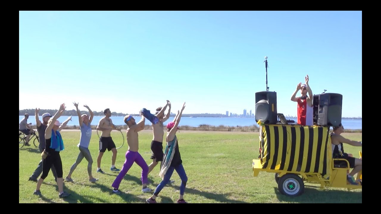 The Rumble Bumble Sound System - YouTube