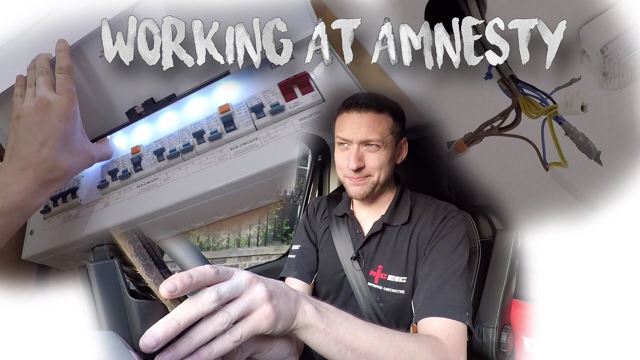 Kitting a new Amnesty store in Kentish Town | Thomas Nagy - YouTube
