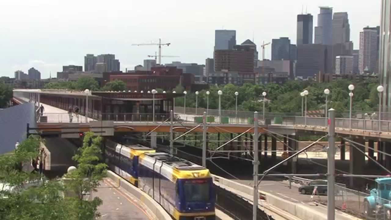 New Green Line LRT transforms U of M campus - YouTube