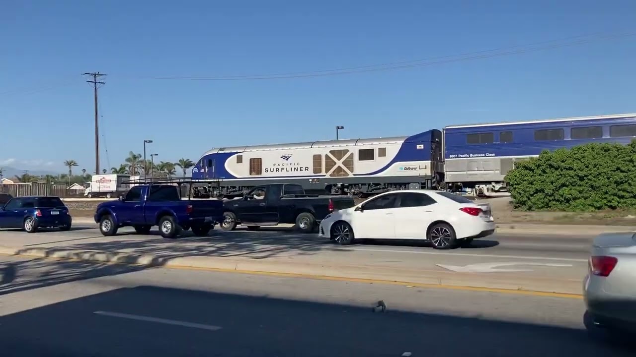 Oxnard Railfanning | A777 at Oxnard Transportation Center - YouTube