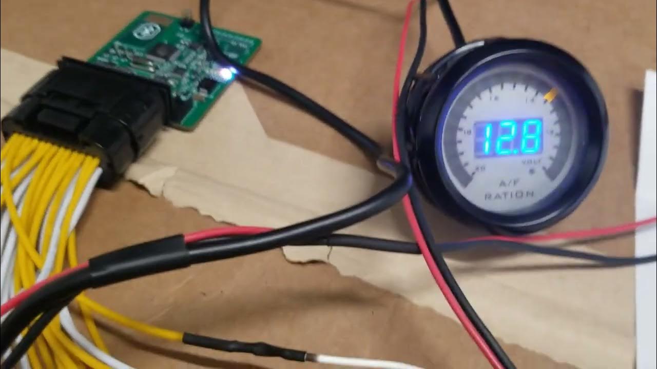 rusEFI stm32f103 wideband with CAN and analog output - YouTube