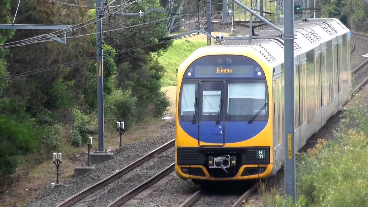 Sydney Cityrail Trains Sutherland June, 2013 - YouTube