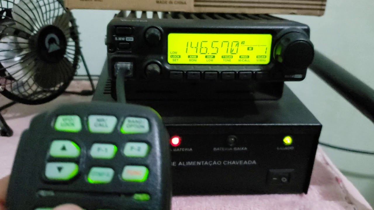 Icom HM 133V - YouTube
