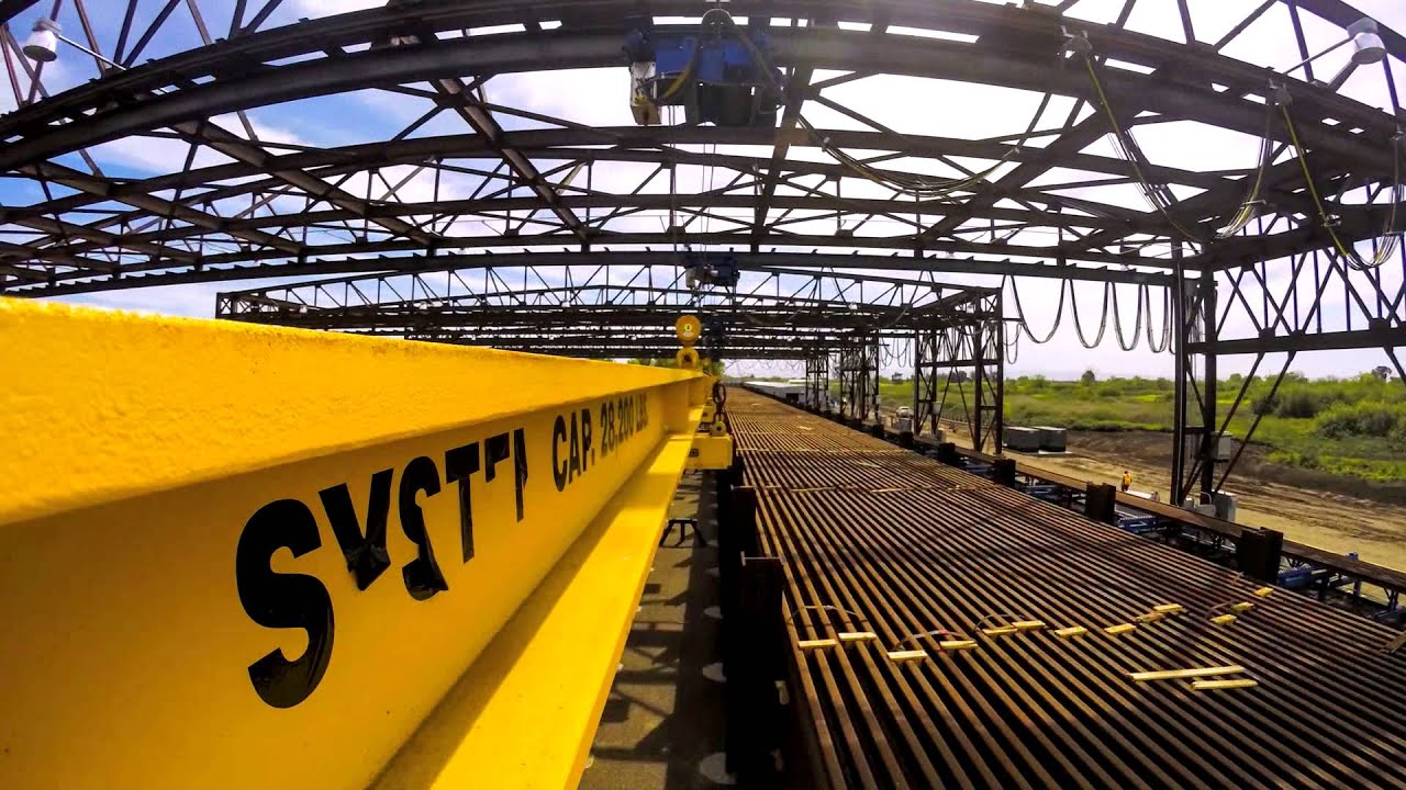 UPRR 480' rail handling system - YouTube