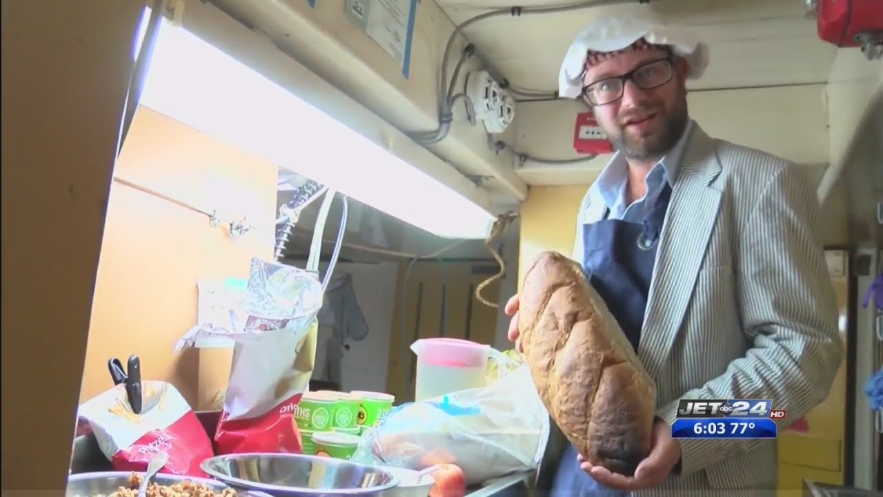 Brig Niagara cook shows off culinary skills - YouTube