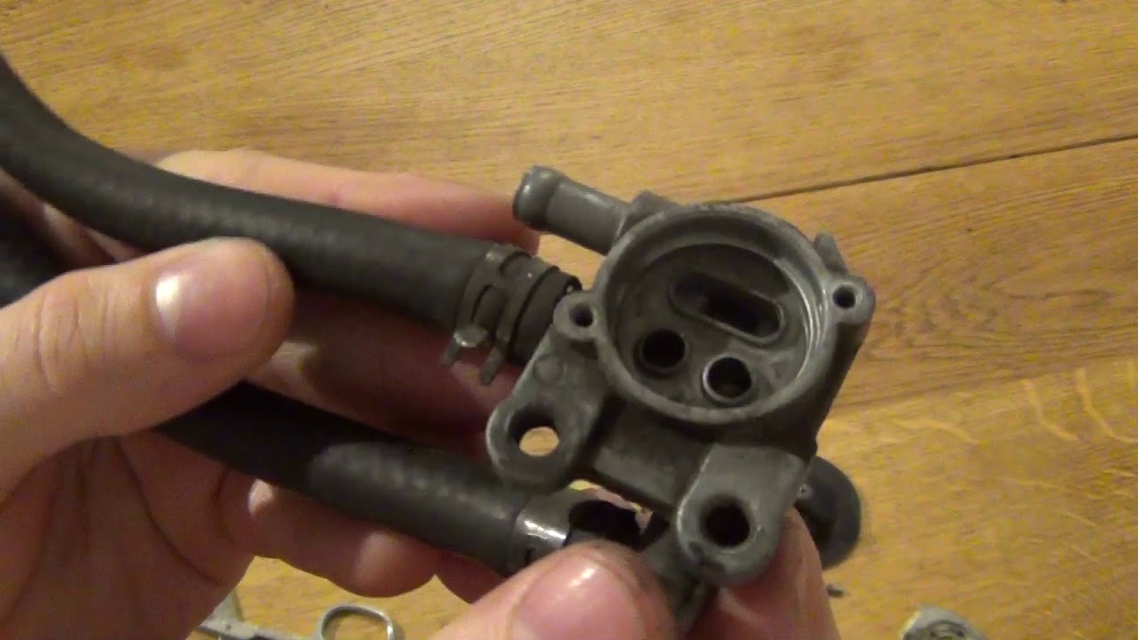 Suzuki RF 900 /600 Fuel Tap - YouTube